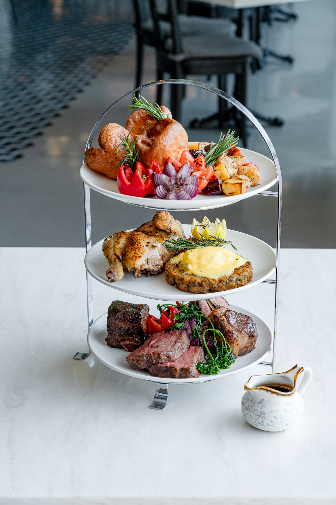 Roots Bar & Kitchen: Yas Acres Golf & Country Club, Abu Dhabi