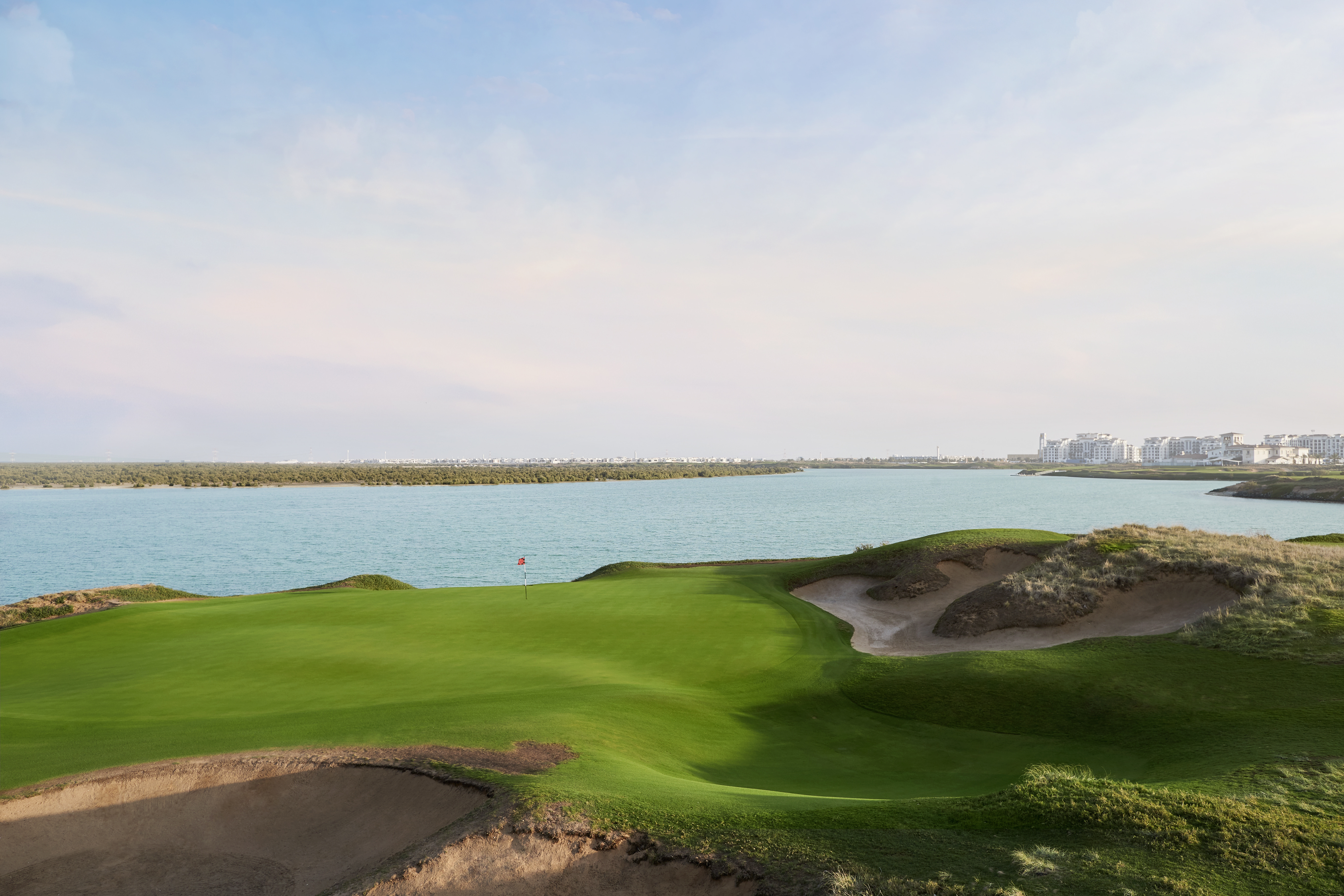 Yas Links Abu Dhabi Memberships | Viya Golf